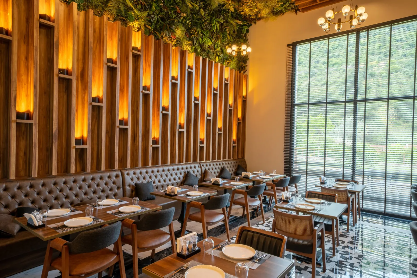 كيف تستمر المطاعم؟ الفرق بين التأسيس والتشغيل ... | النمو والتوسع Marn